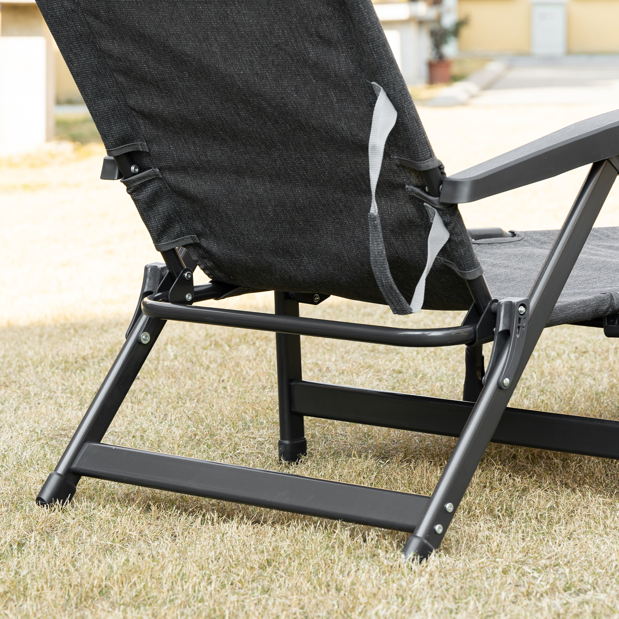 Outsunny Folding Sun Lounger, Mesh Fabric Chaise Lounge Chair, 7 ...