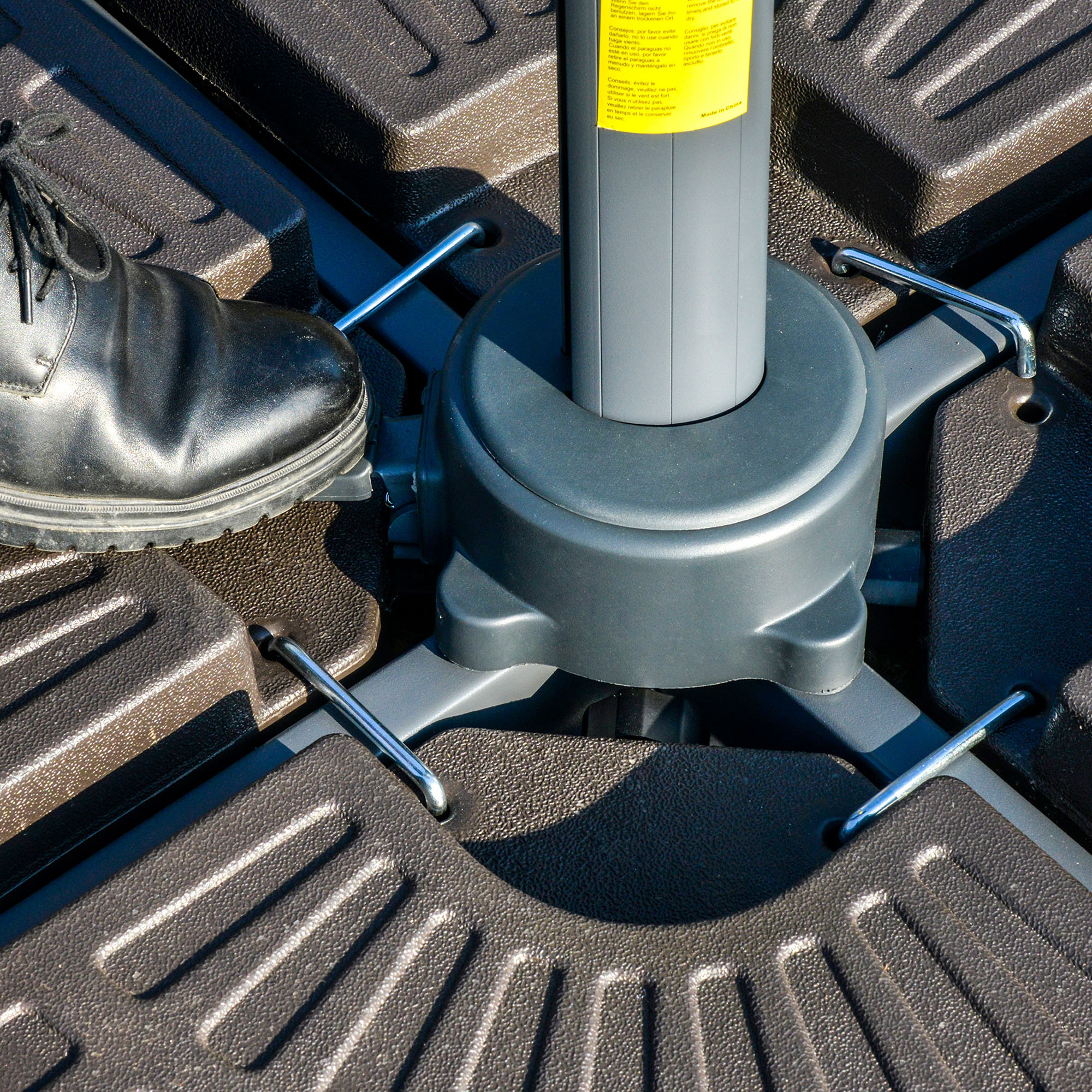 3m Cantilever Parasol w/ Solar Lights Power Bank Base 360° Spin Khaki ...